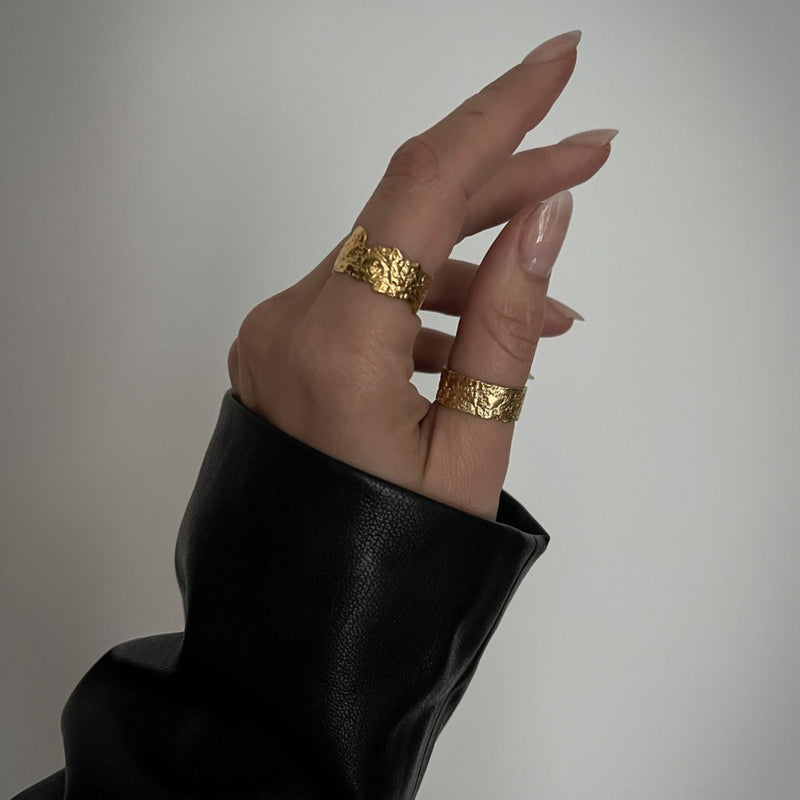 Athena Hammered Band Ring -Solid Gold | Aaria London